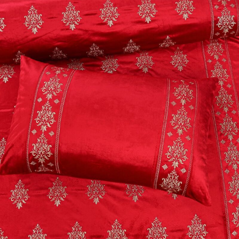 8 Pcs Bridal Velvet Bed Sheet Comforter Set - Red